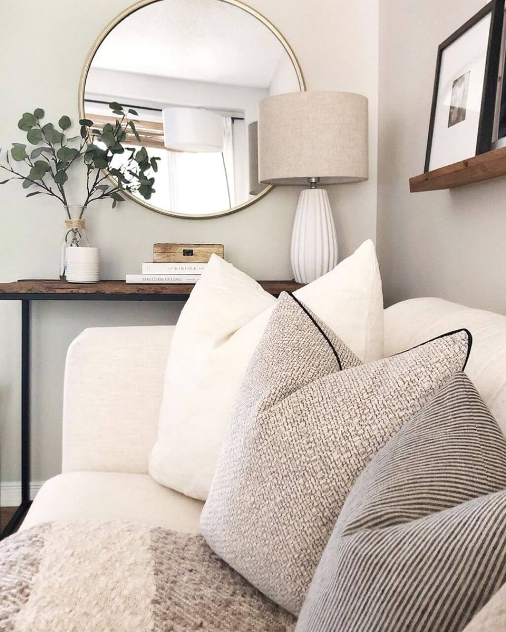 10 Stunning Neutral Living Room Decor Ideas for Small Spaces