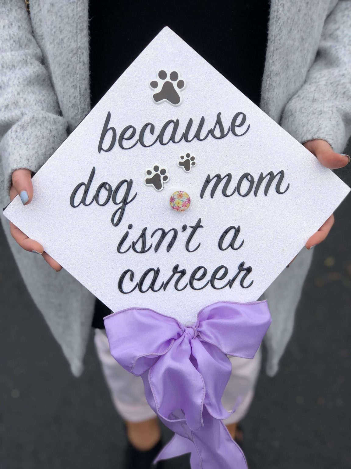 24 Cute & Funny Graduation Cap Ideas That Are Easy to Recreate in 2024