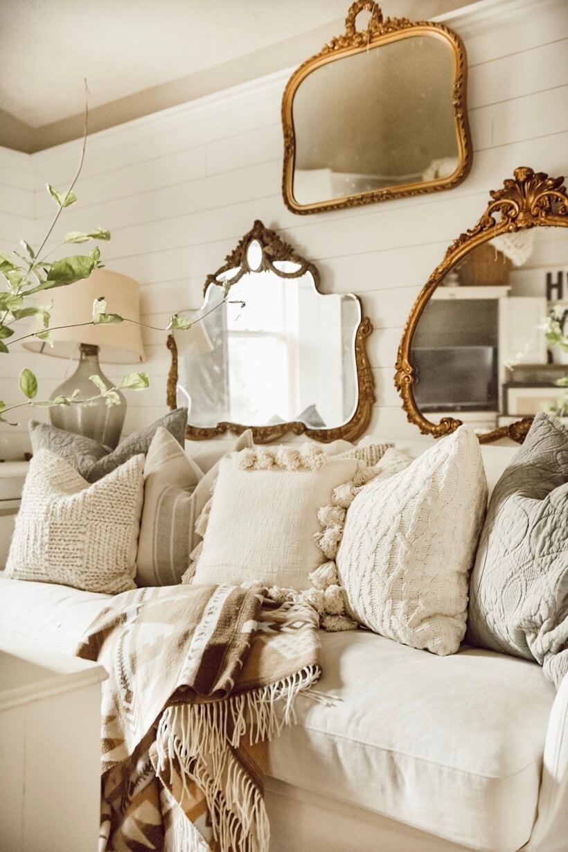 17 Clever & Beautiful Ways To Decorate with Mirrors In Your Living Room ...