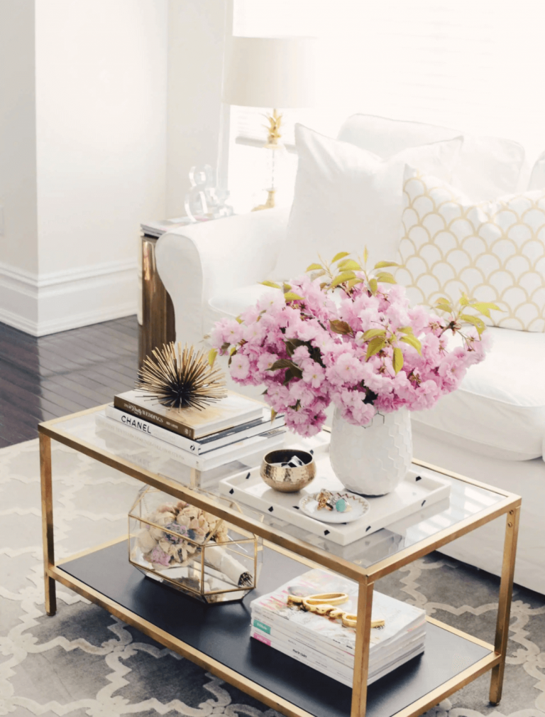 27 Best Coffee Table Decor Ideas To Recreate In 2025