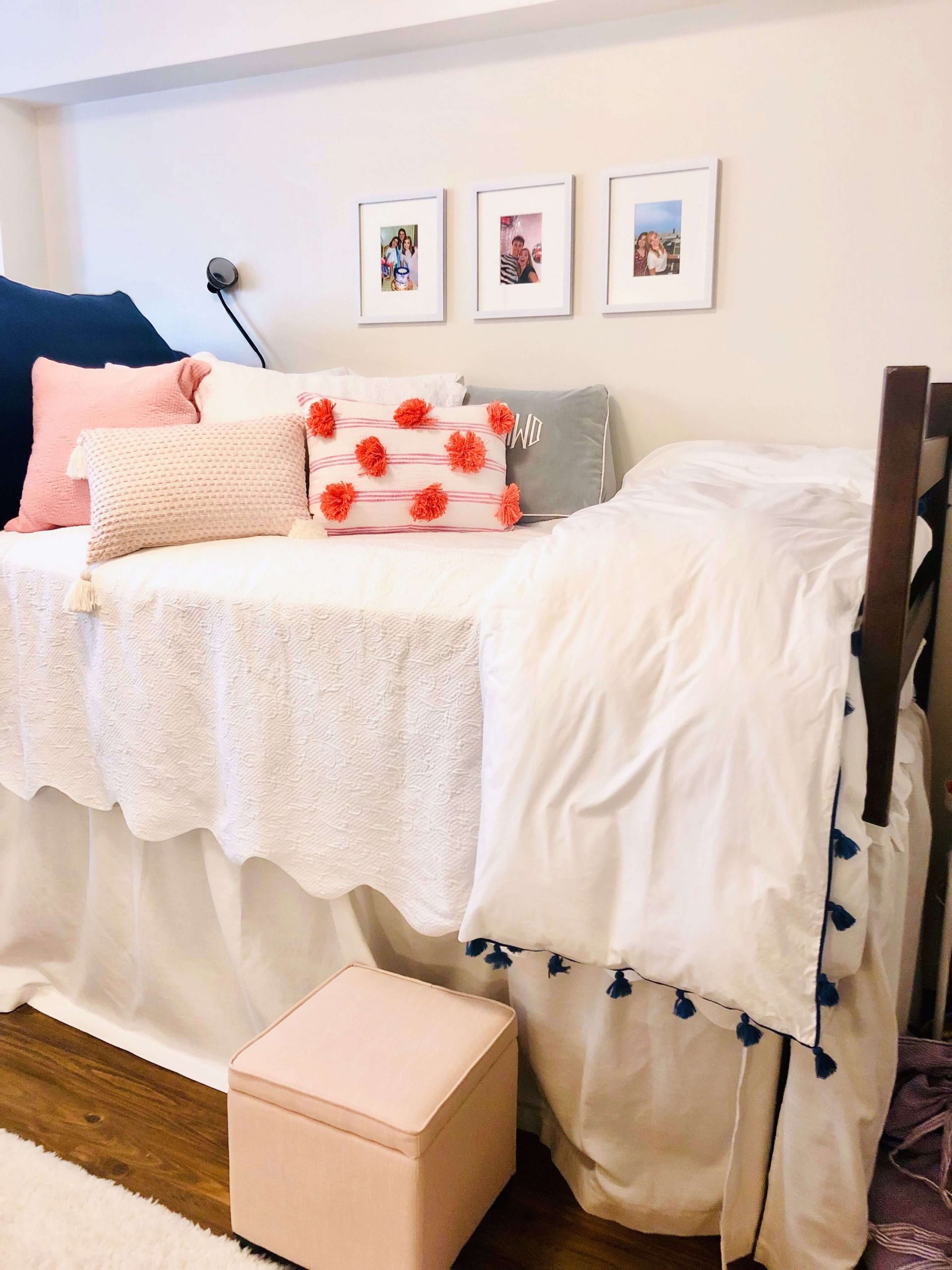 The Best Dorm Room Essentials List For 2025 (Ultimate Guide)