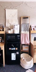 The Best Dorm Room Essentials List For 2025 (Ultimate Guide)
