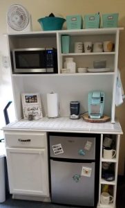 13 Genius Dorm Kitchen Ideas with Mini Fridge and Microwave