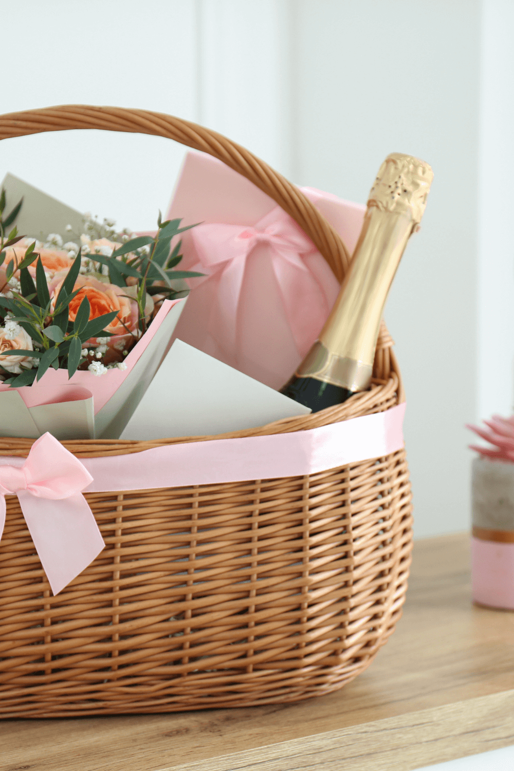 10 Very Best Valentines Gift Basket Ideas (Your Loved Ones Will Adore)
