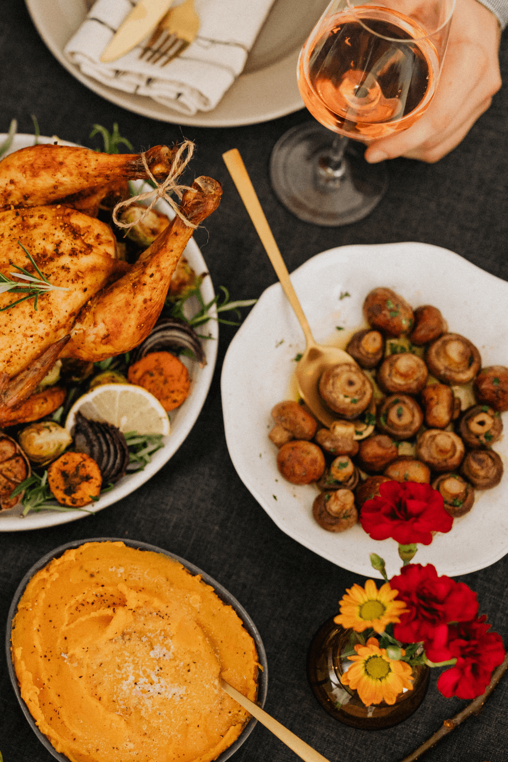 15 Easy Thanksgiving Side Dishes That Everyone Will Love