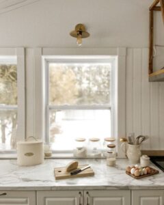 28 Kitchen Counter Styling Ideas That Are Functional and Beautiful