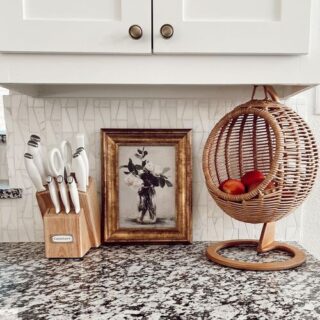 28 Kitchen Counter Styling Ideas That Are Functional and Beautiful