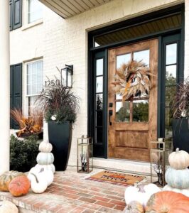 28 Cozy Fall Front Porch Decor Ideas to Try This Season