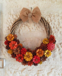 28 Unique Fall Wreaths to Try This Cozy Season