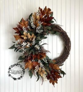 28 Unique Fall Wreaths to Try This Cozy Season