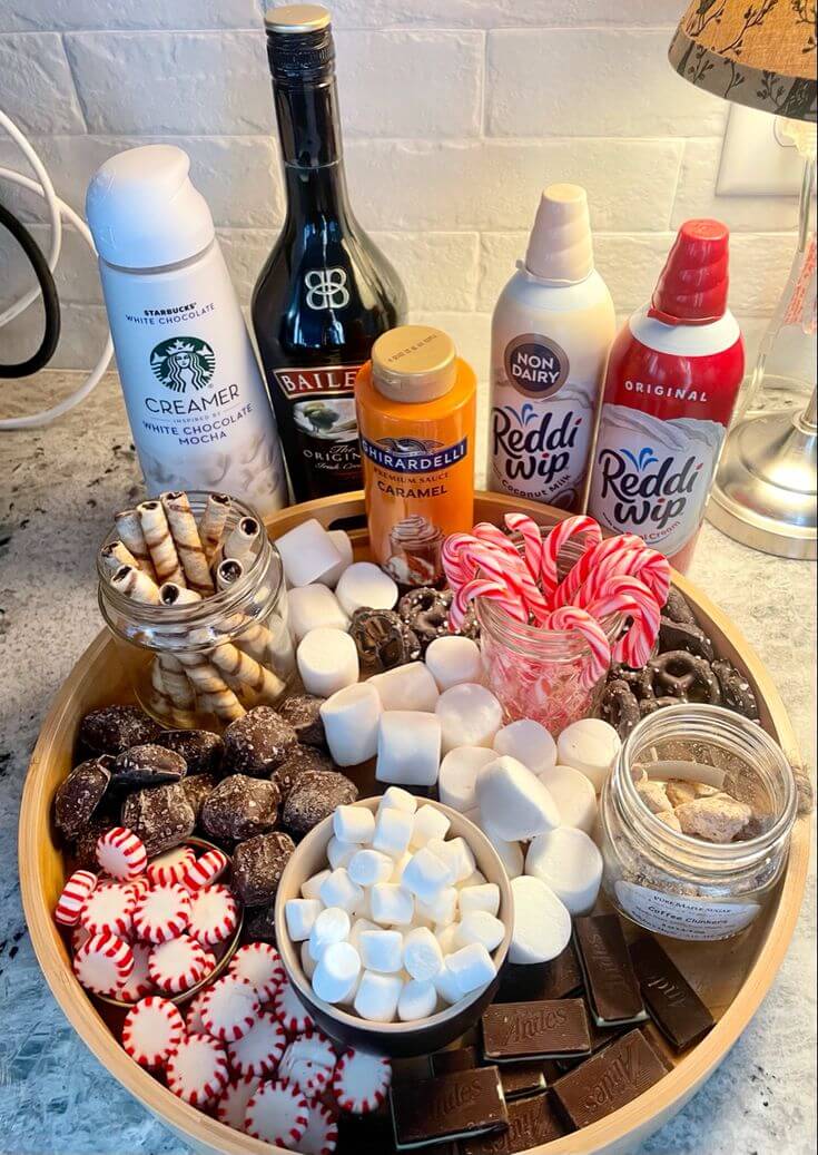 28 Cozy Hot Cocoa Bar Ideas For The Holidays