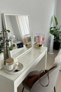 26 Stunning Makeup Vanity Table Ideas for Every Aesthetic