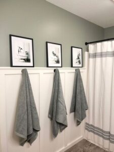 26 Bathroom Towel Rack Ideas That Look Stylish and Save Space