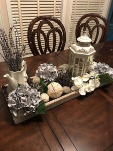 13 Gorgeous Spring Table Centerpiece Ideas To Copy Now